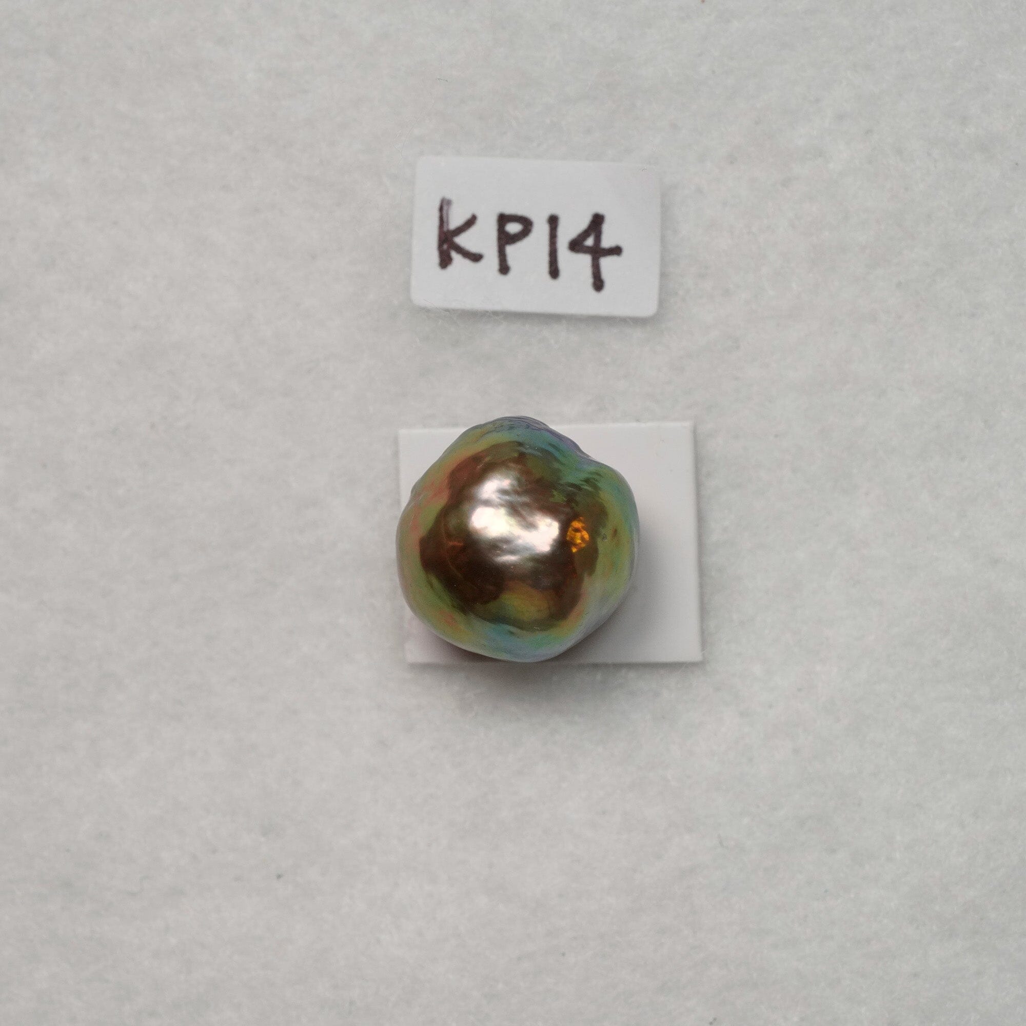 KP14: 11.4 x 12.2 mm turquoise reflective loose pearl – Pearl Paradise